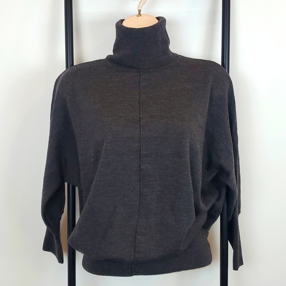 Club Monaco | Sweaters | Club Monaco Gray Reglan Turtleneck Sweater ...